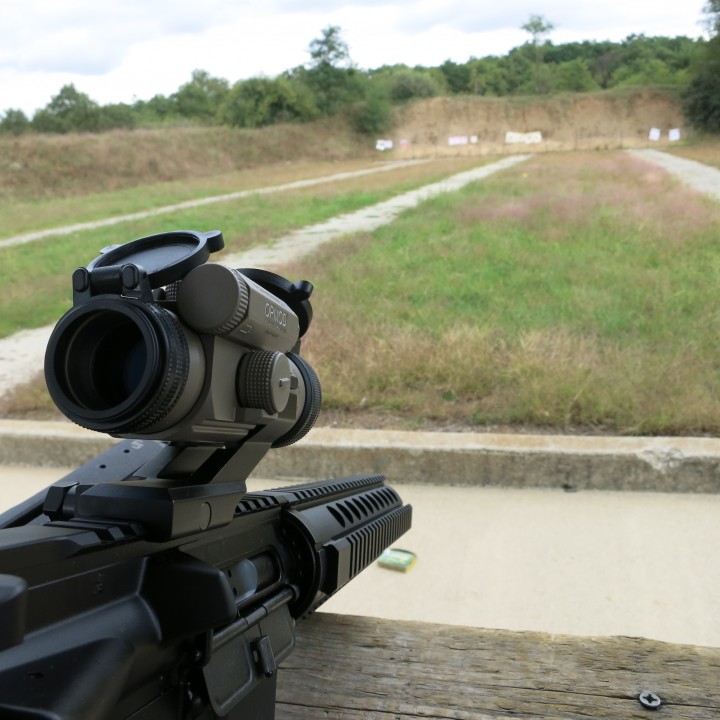 Best Red Dot Sight Under $200 -Vortex OPMOD StrikeFire II - GearExpert